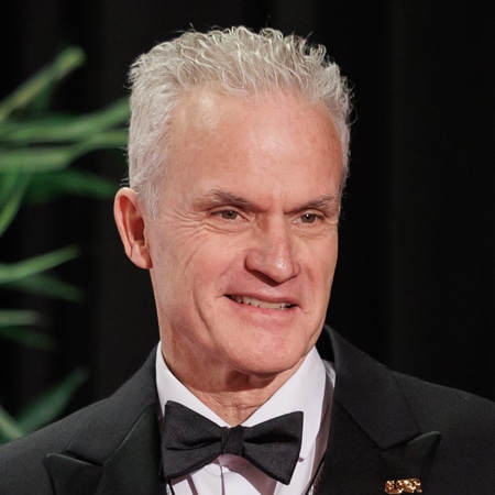 Stephen Howard | Book Spanish English speaking MC, presenter